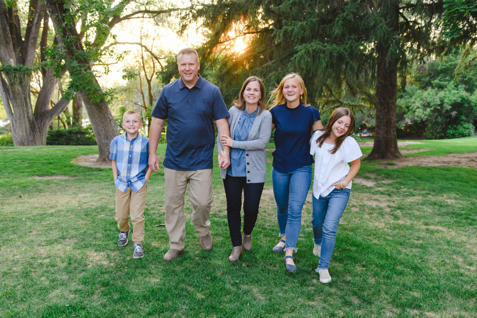 Extended Family Portrait, Which Print Size and Location Is Best For You ...