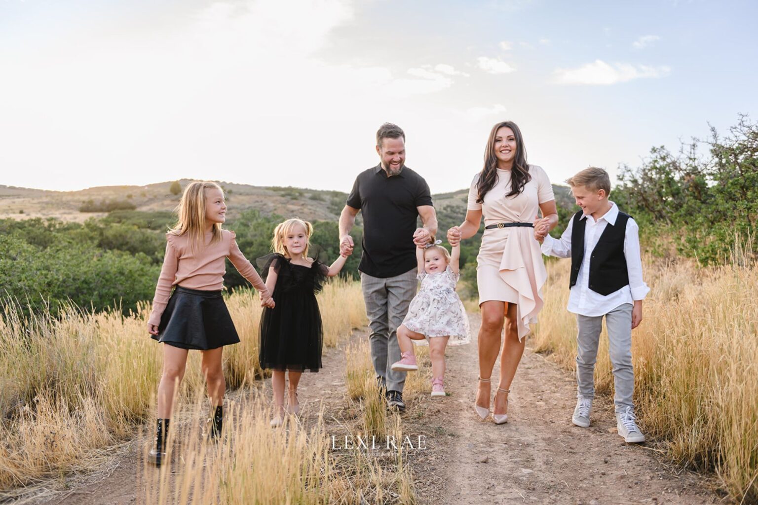 Neutral Color Palette for Family Photos - Lexi Rae Photography