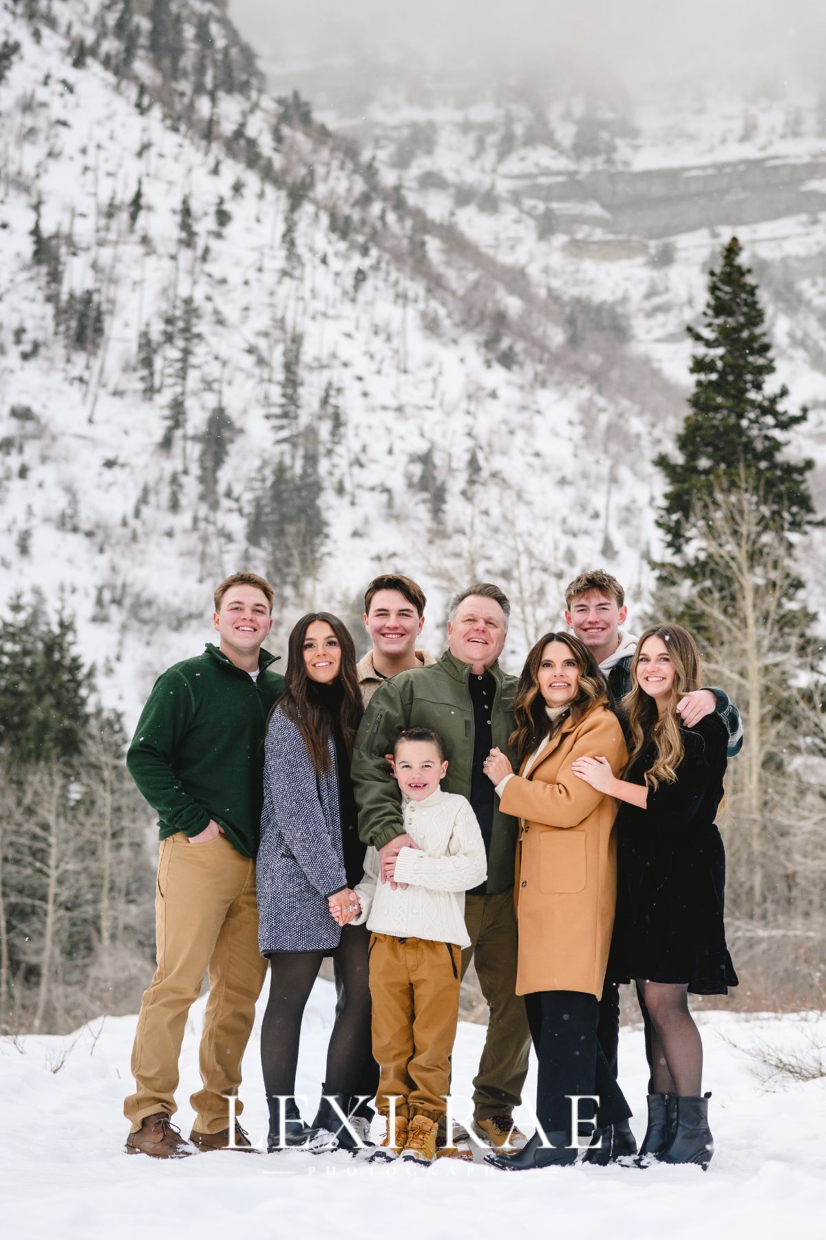 Winter Photography Outfit Inspiration - Lexi Rae Photography