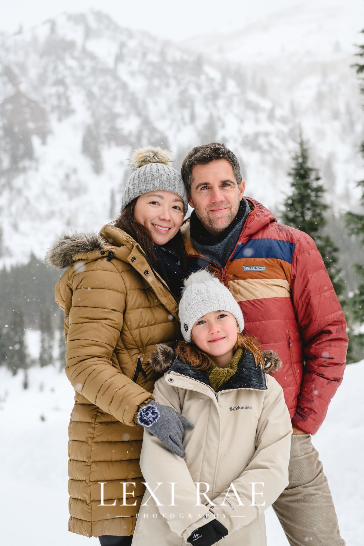 Winter Photography Outfit Inspiration - Lexi Rae Photography