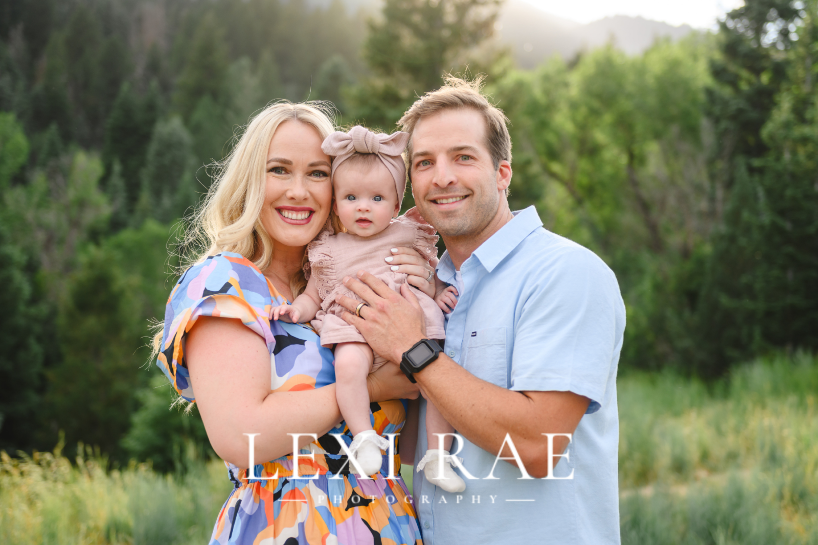 How To Wear Bold Prints in Your Family Photos - Lexi Rae Photography